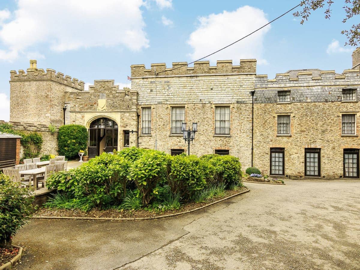 Plan Your Visit to Watermouth Castle - A Fun Day Out